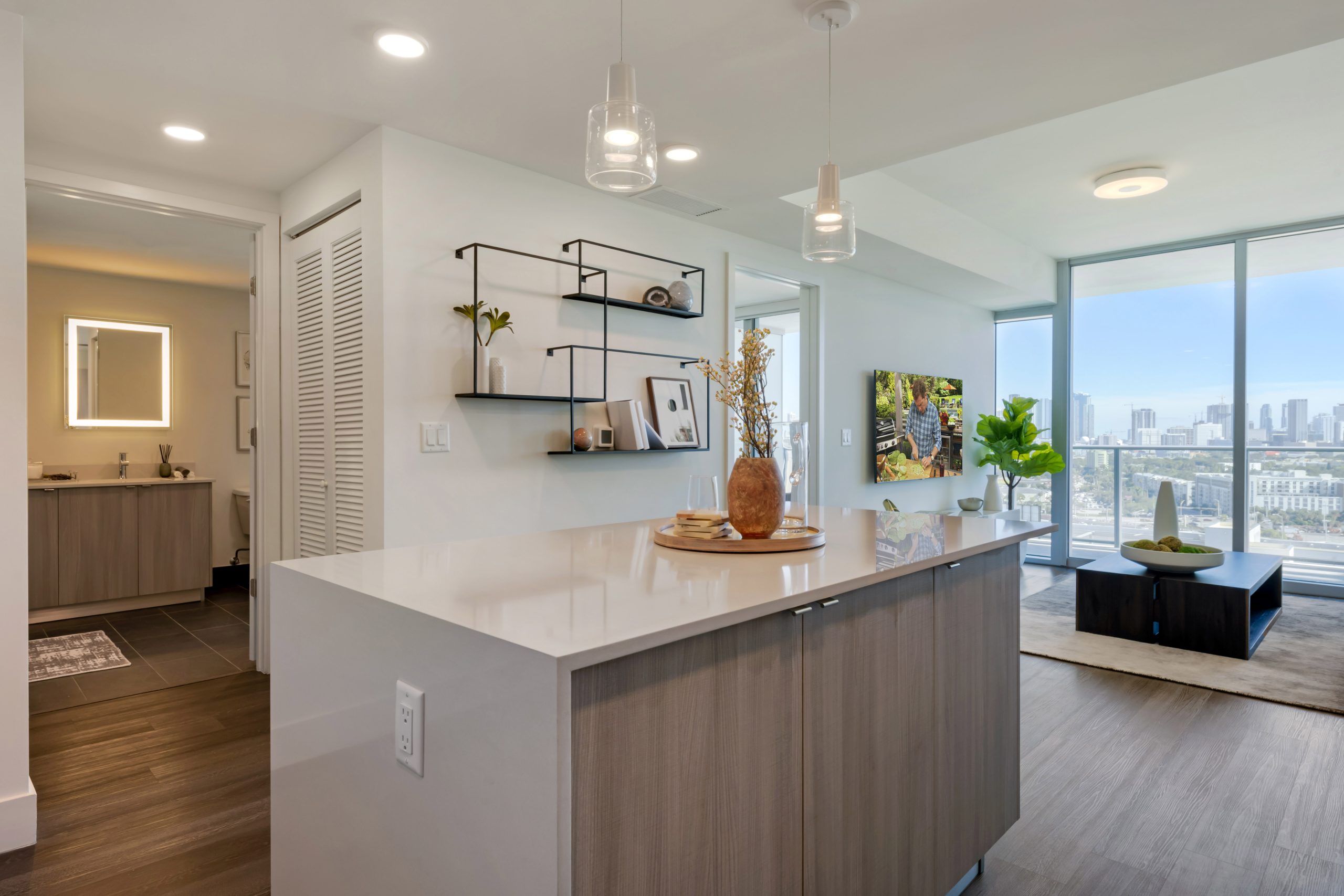 Live - River Landing Miami | Luxury Apartments and Modern Living